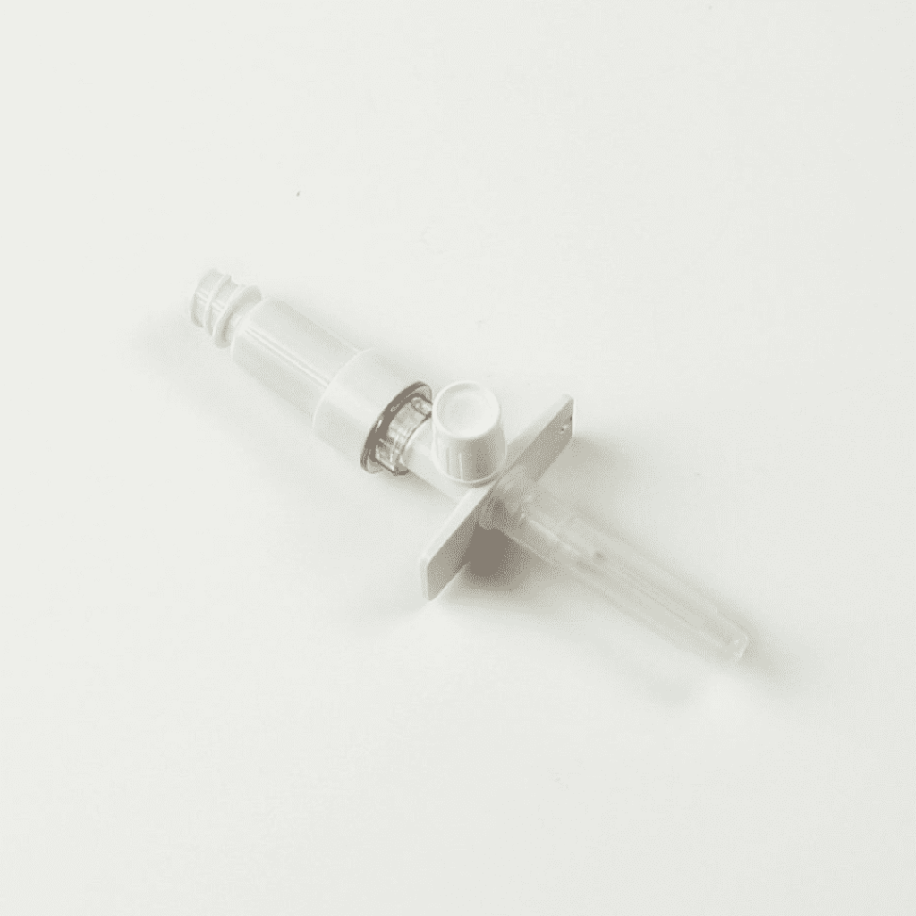 B. Braun MINI-SPIKE Dispensing Pin With ULTRASITE Valve For Rubber ...